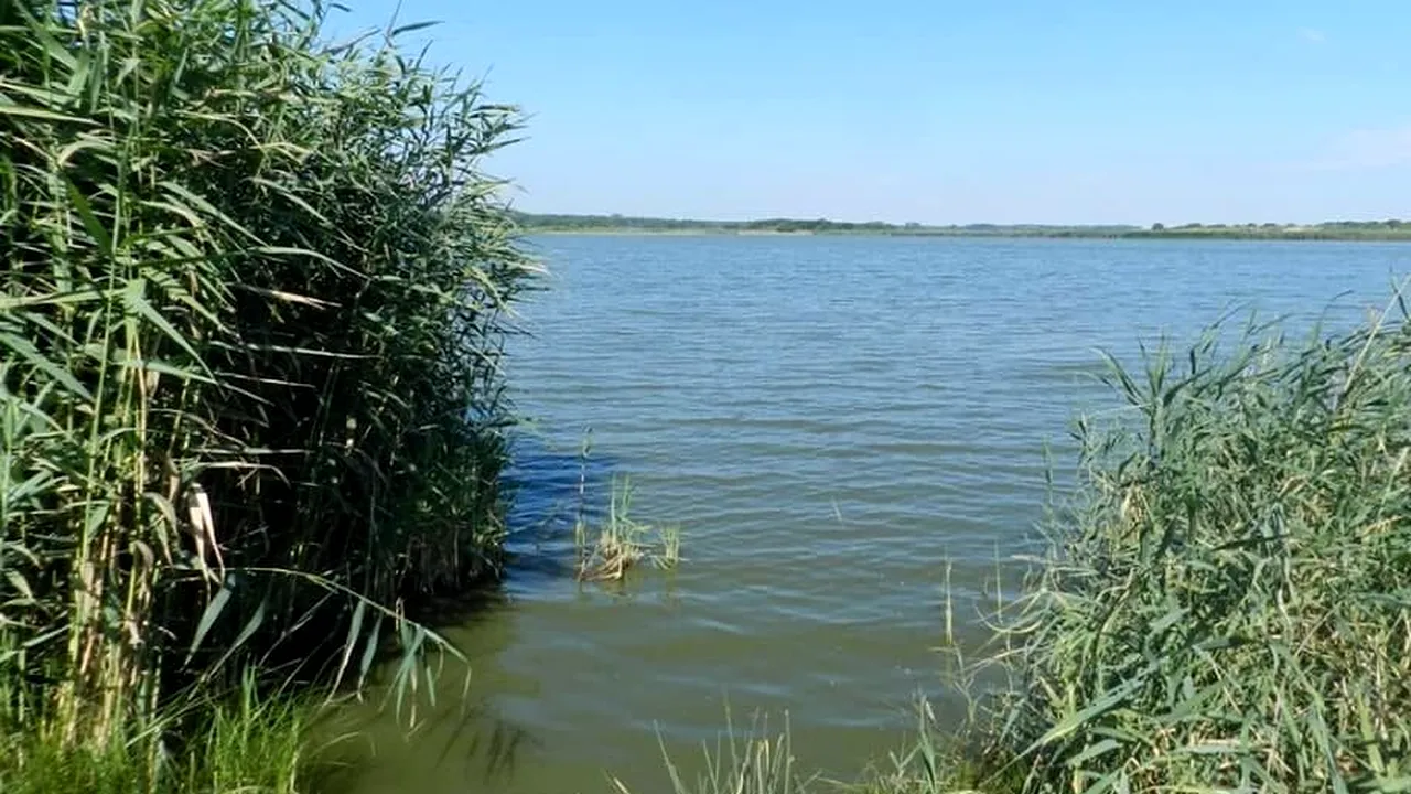 Locul INCREDIBIL din România cu apă sărată și proprietăți terapeutice ...