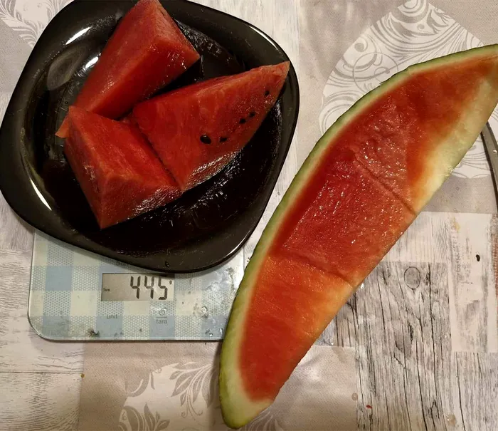 Doctorul Adrian Copcea dărâmă un mit. Ce îngrașă mai mult: O felie de ...