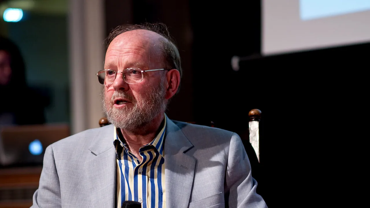 A murit britanicul Ian Wilmut, cel care a creat oaia Dolly, primul ...